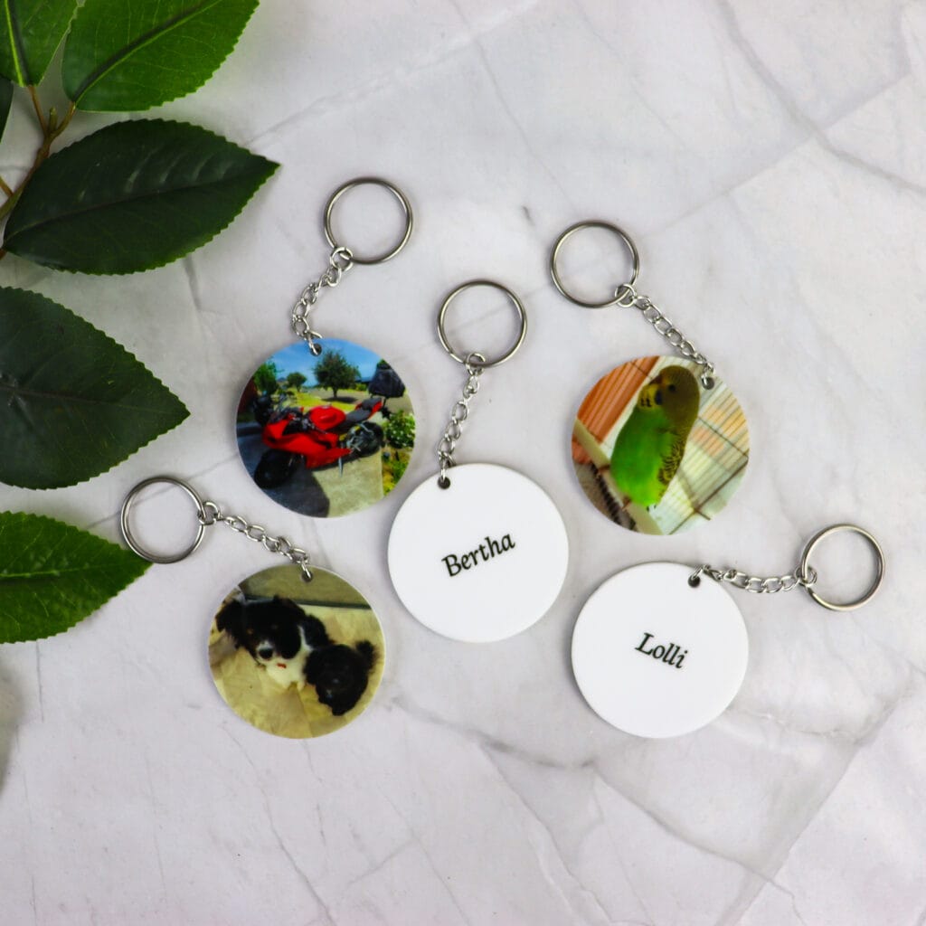 White Circle Personalised Acrylic Keychain - CustomKings
